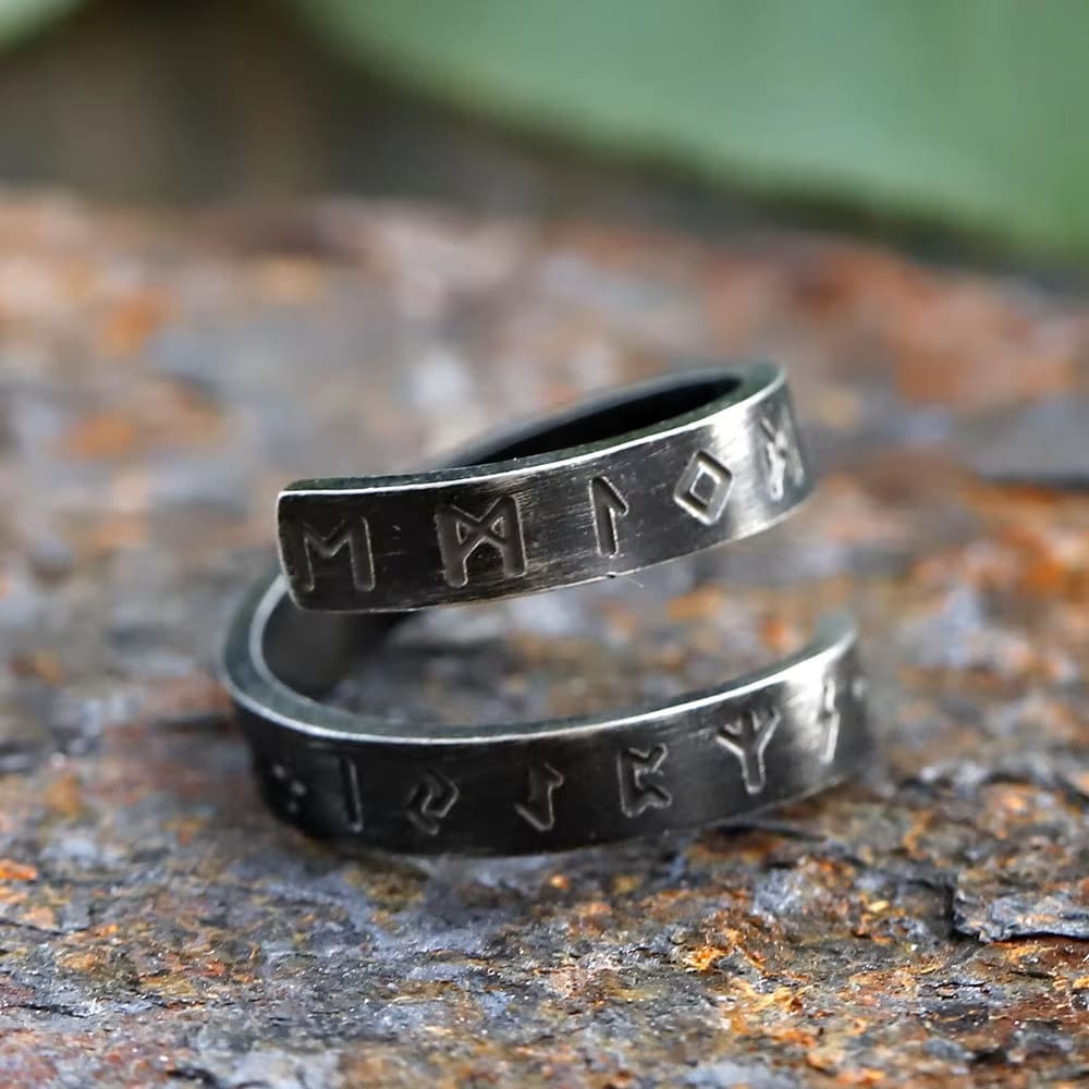 Norse Rings – Jagged Exterior